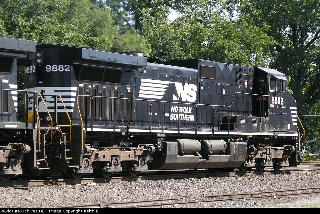 NS 9882
